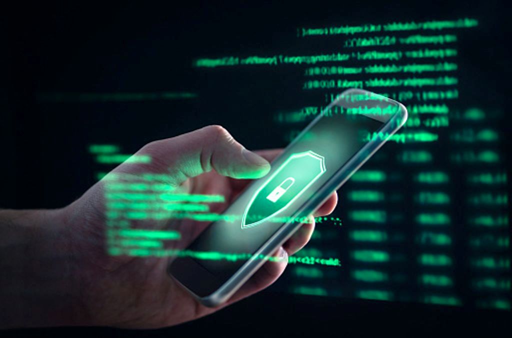 6 Ways to Protect Yourself From Online Infringement